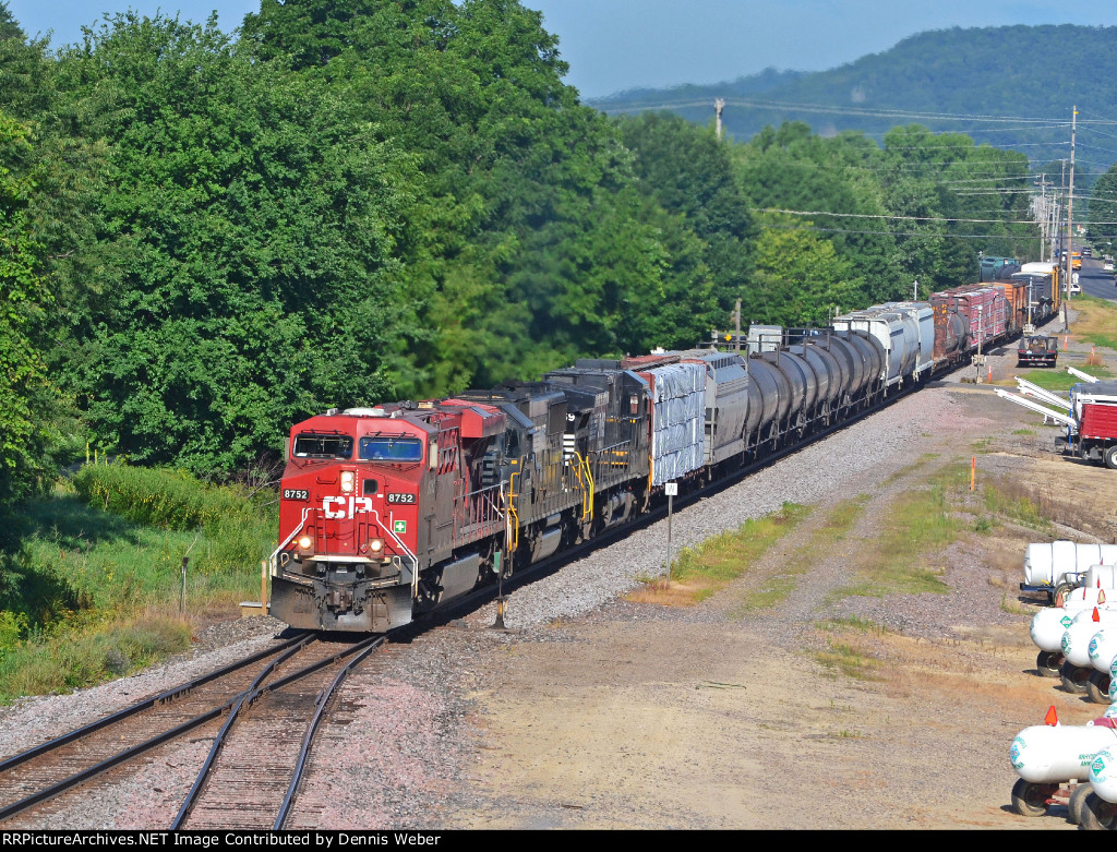 CP 8752, CP's Tomah Sub.
